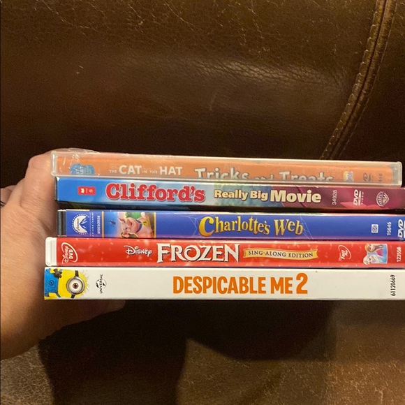 Media | Despicable Me 2 Frozen Charlottes Webclifford Big Red Dog Cat ...